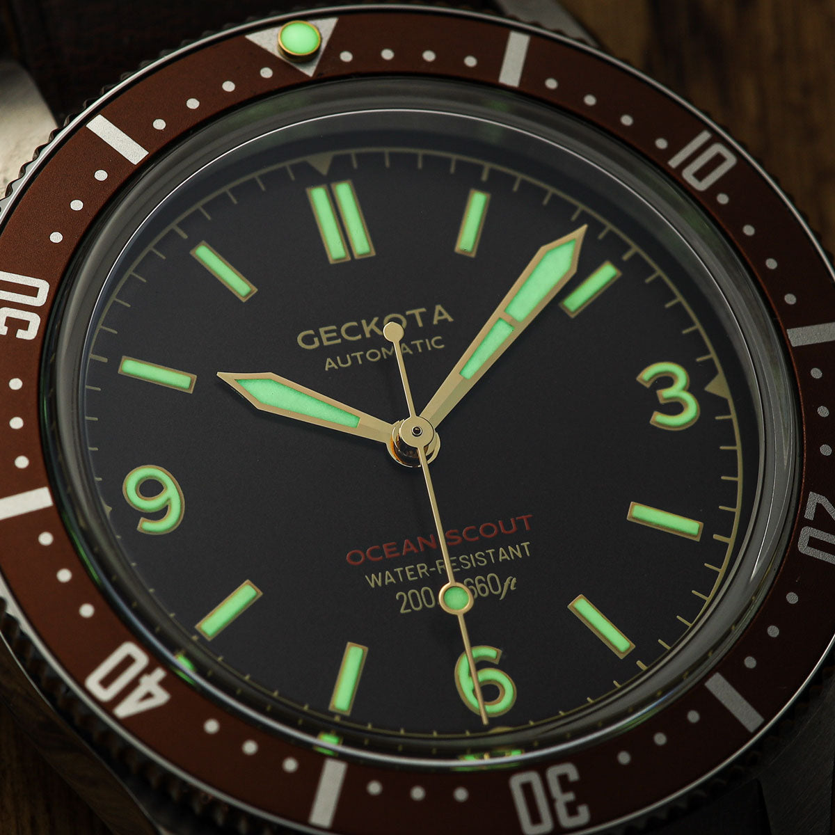Ocean-Scout Dive Watch - Sienna Brown - Geckota