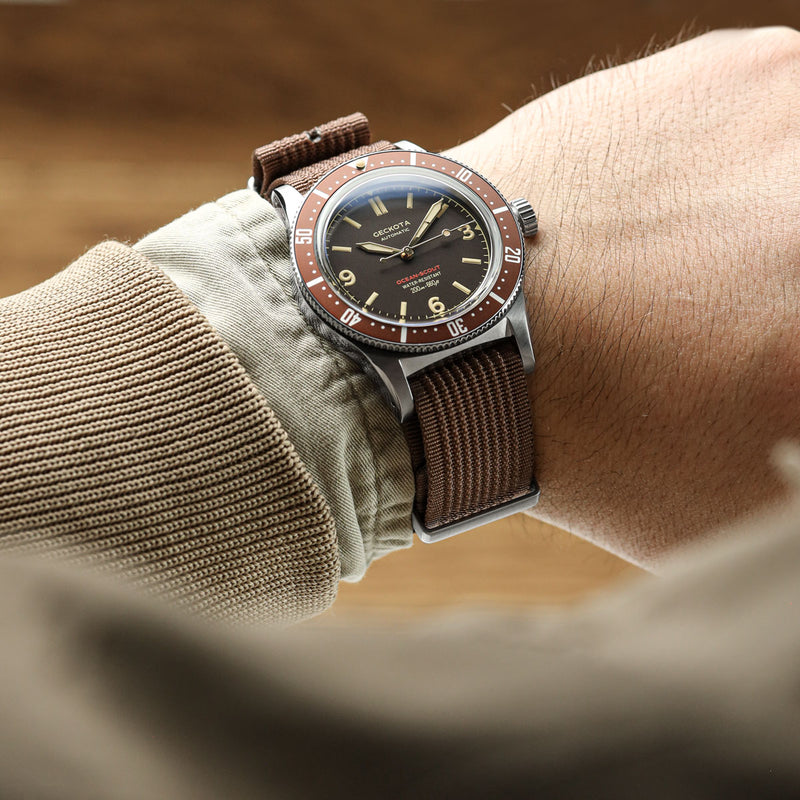 Ocean-Scout Dive Watch Sienna Brown - Geckota